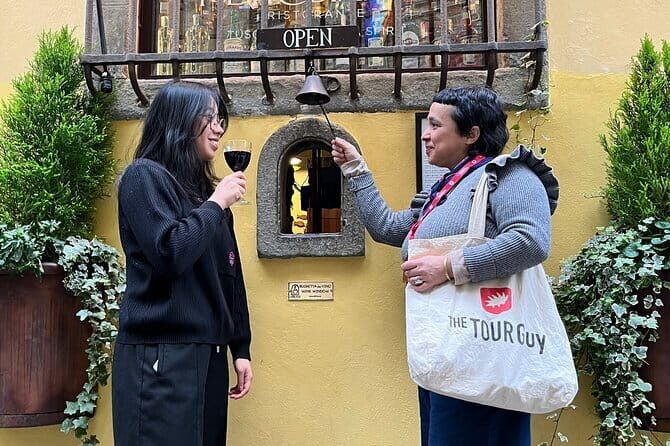 Florence Evening Food Tour with Florentine Steak & Tuscan Wine - A Taste of Local Flavors: Buchetta del Vino & Aperitivo in Via dei Neri