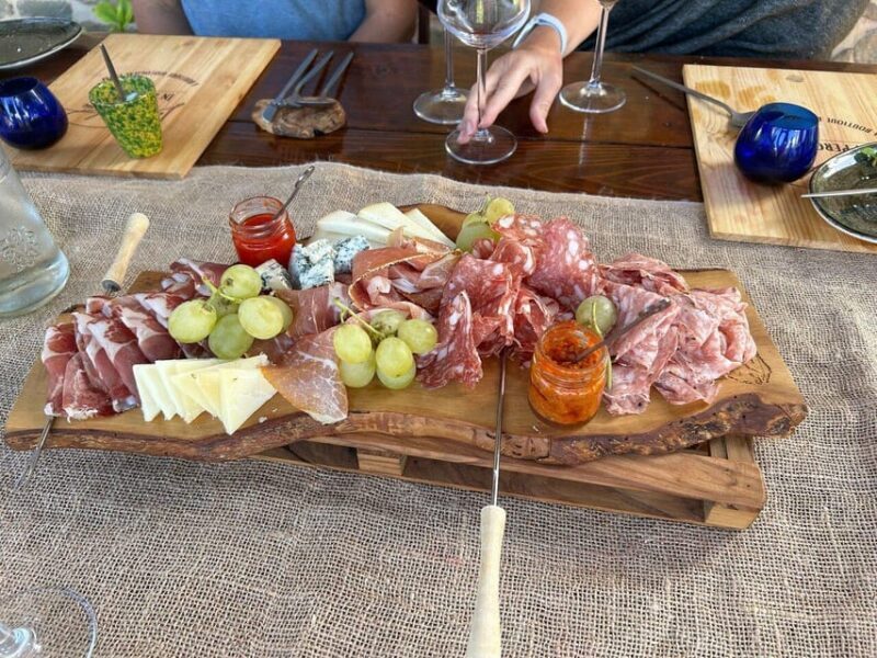 Florence: Exclusive Chianti Wine Tour at 3 Wineries & Lunch - Who Should Consider This Tour?