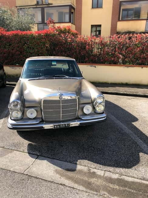 Florence: Explore Chianti by Vintage Car with Wine Tasting - What Does This Tour Offer for Different Travelers?