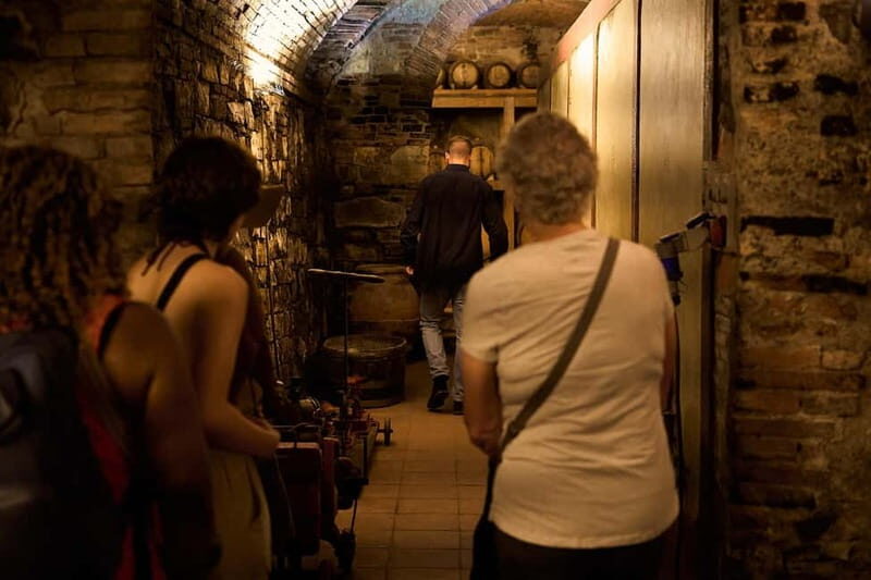 Florence: Great Chianti Wine and Olive Oil Trail with Lunch - Transportation and Group Size: Why They Matter