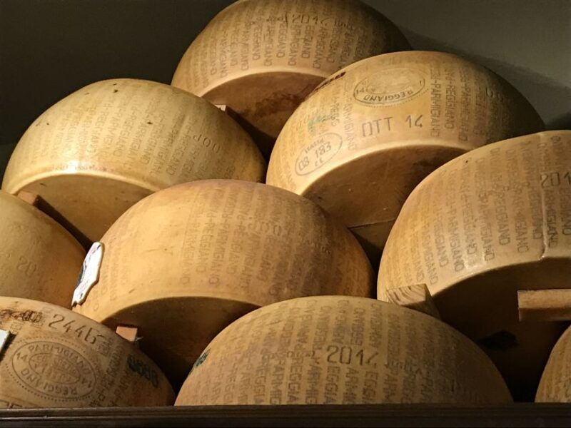 Florence: Guided Food Tour with Fiorentina Steak and Wine - A Slice of Florence Street Food