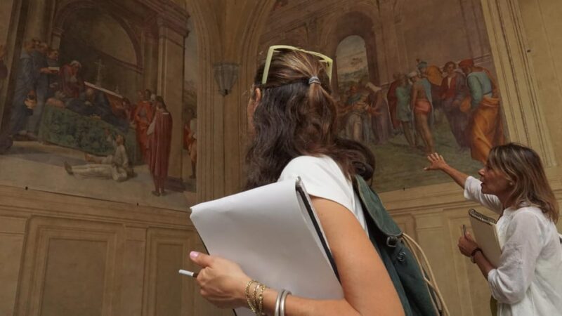 Florence: Hidden Gems and Live Painting with Licensed Guide - The Value of This Experience