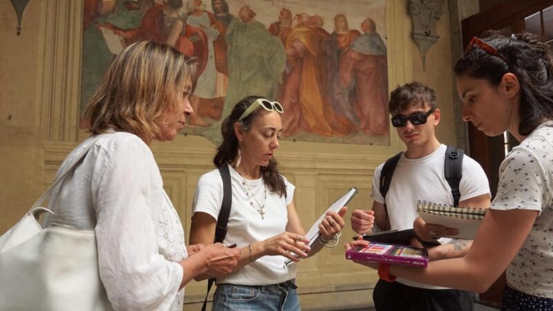 Florence: Hidden Gems and Live Painting with Licensed Guide - Who Should Consider This Tour?