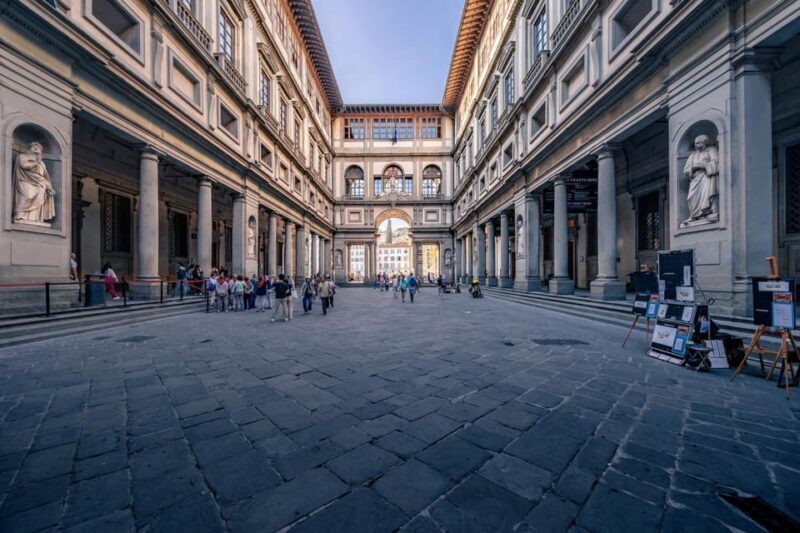 Florence: In the footsteps of the Medici with a Local - Exploring Florence Through the Eyes of the Medici