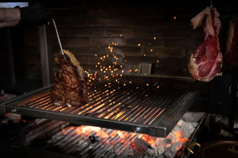 Florence: Live Grill Show & Steak Dinner with Wine - Authentic Experience or Touristic Show?
