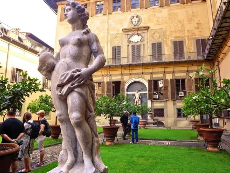 Florence: Medici Family Guided Walking Tour - The Experience of the Guides