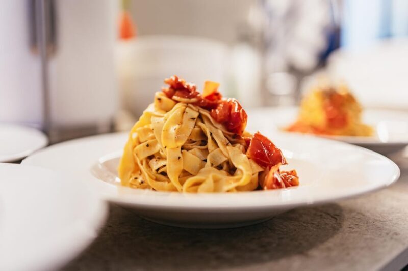 Florence: Pasta and Tiramisu Cooking Class with Local Host - Introduction
