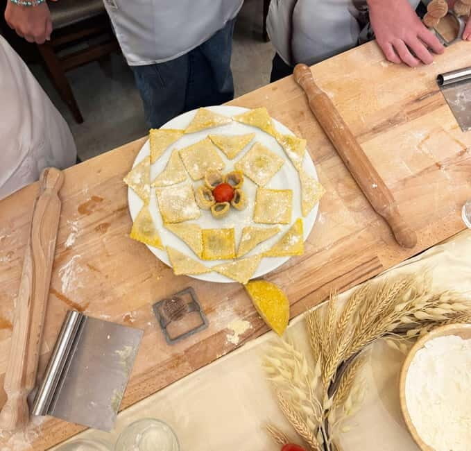 Florence: Pasta Cooking Class with Wine Tasting near Duomo - The Itinerary in Detail