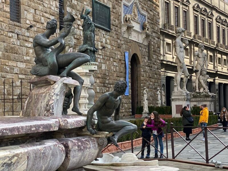 Florence: Piazza della Signoria Children's Walking Tour - The Realities and Flaws