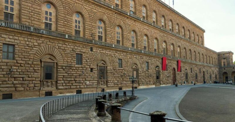 Florence: Pitti Palace Small Group Tour - The Value of a Guided Tour