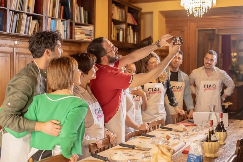 Florence: Pizza and Gelato Experience with Unlimited Wine - Who should consider this experience?