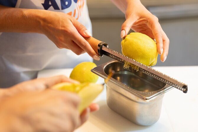 Florence Pizza or Pasta Class with Gelato Making at a Tuscan Farm - Who Should Book This Tour?