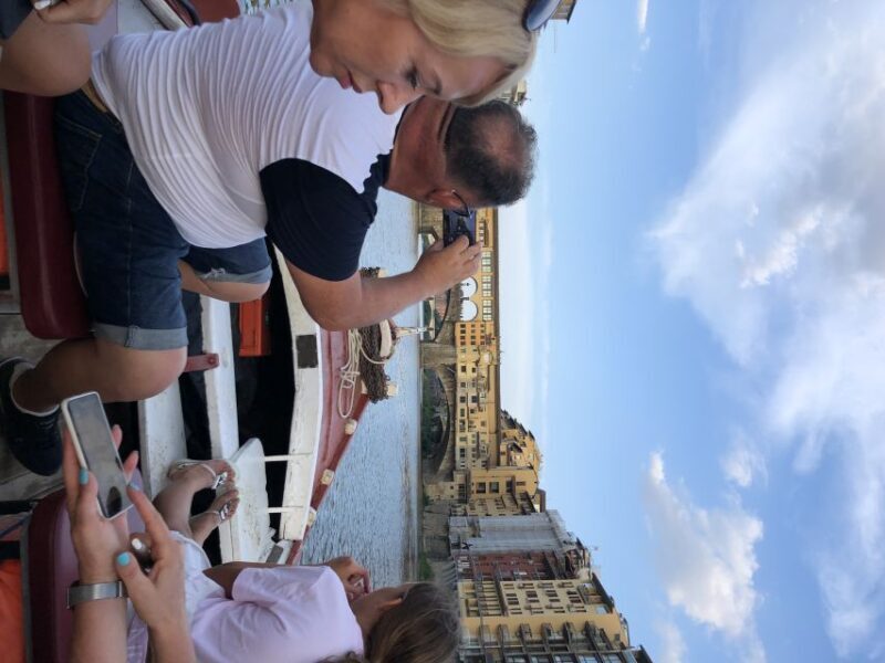 Florence: Private Boat Tour with Wine - FAQ