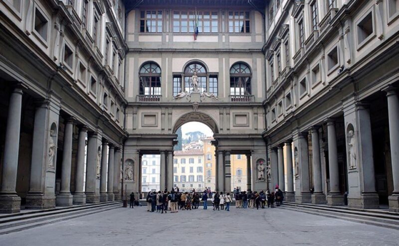 Florence: Private Walking Tour w/ Accademia & Uffizi Entry - Final Stop: Ponte Vecchio