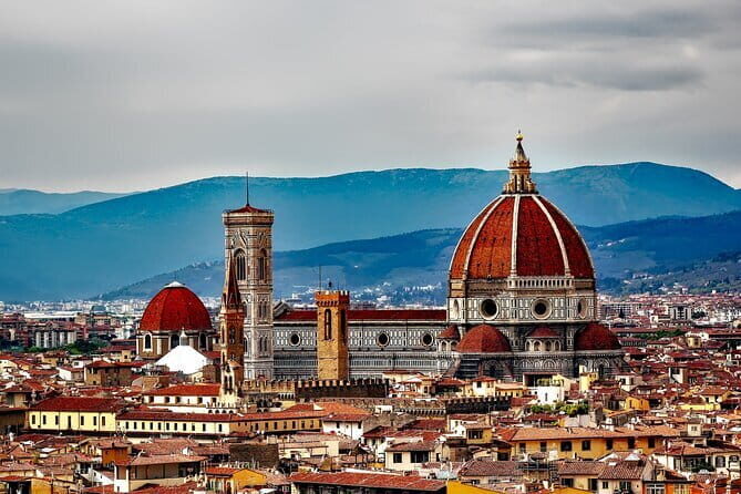 Florence Scavenger Hunt and Highlights Self-Guided Tour - Key Points