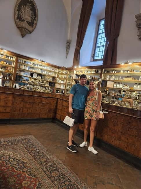 Florence: Secret Artisans Tour with a Local - The Experience Provider and Booking Flexibility