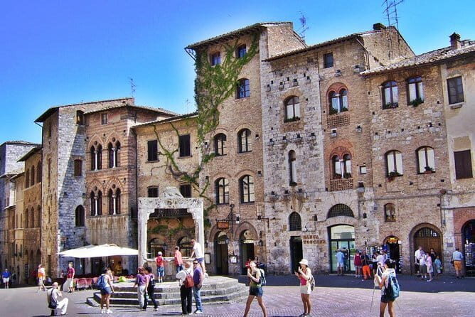 Florence: Siena & San Gimignano with Dinner in a Boutique Winery - The Charm of Siena