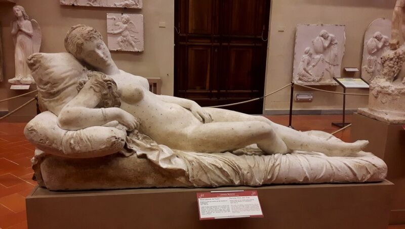Florence: Uffizi & Accademia Small Group Walking Tour - Drawbacks and Considerations