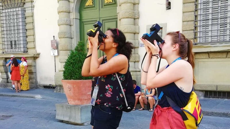 Florence: Vintage Polaroid Camera Guided Tour with Gelato - A Closer Look at the Experience