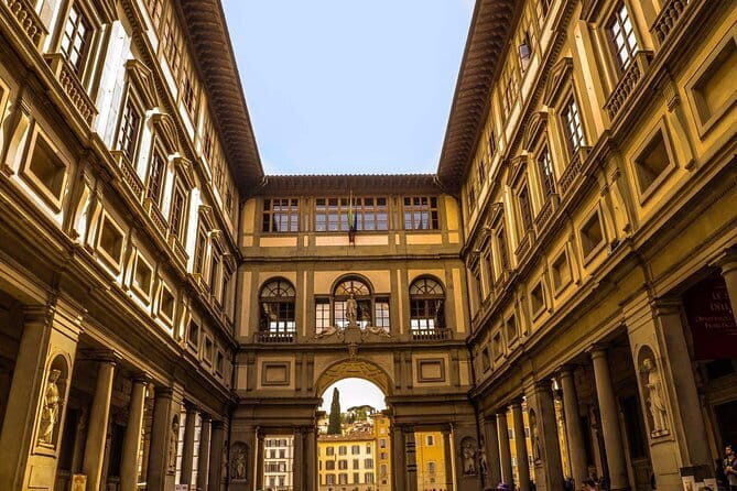 Florence walking guided tour with Uffizi & Accademia - Key Points