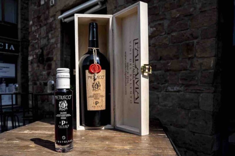 Florence: Wine-tasting Experience in Front of Ponte Vecchio - Key Points