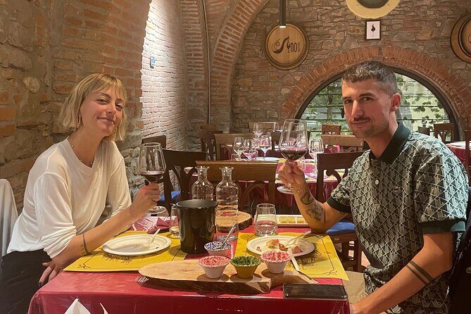 Florence Wine Tasting Experience with Three Types of Tuscan Wine - Key Points