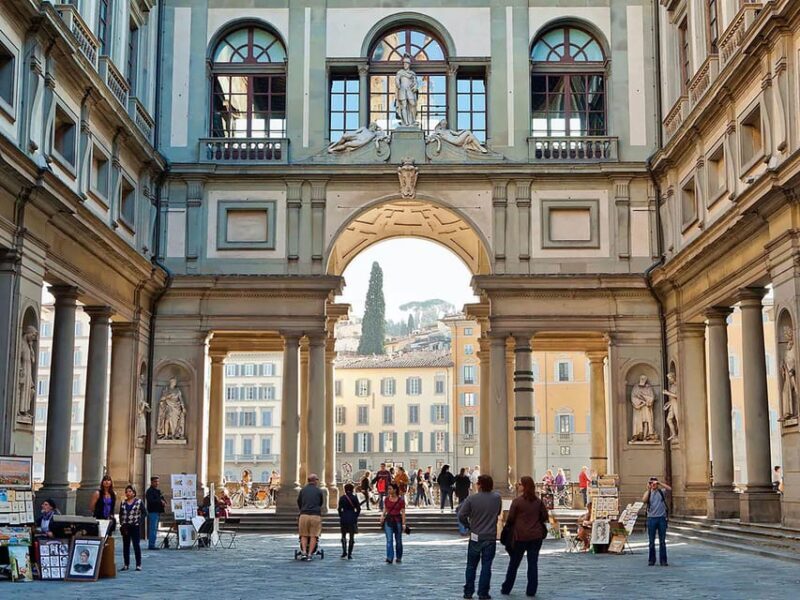 Florence's Accademia Tour: See David, Prisoners, and More - Key Points