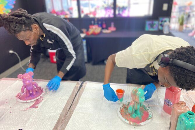 Fluid Piggybank Characters Class - The Art Creation Process: Making Your Own Piggybank