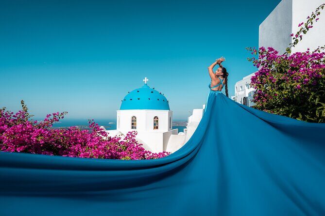 Flying Dress Express - What to Expect from the Flying Dress Express in Santorini