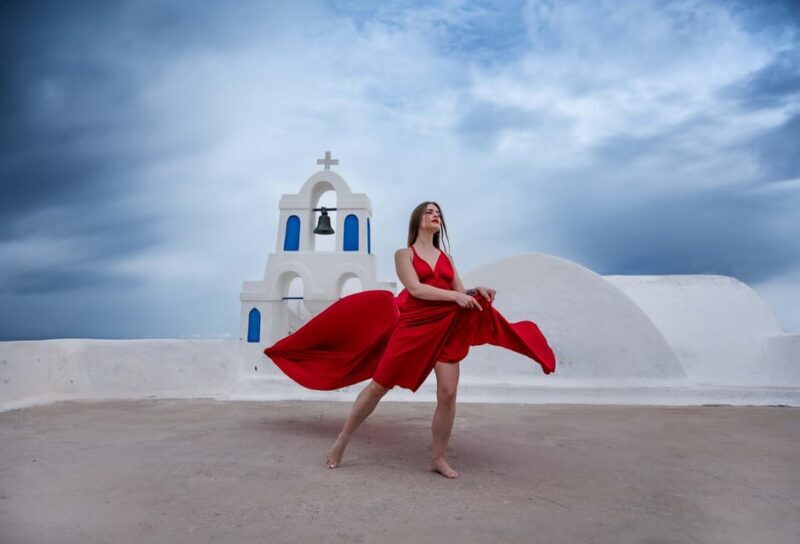 Flying Dress Photography in Oia, Santorini - FAQ