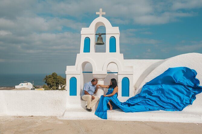 Flying Dress Photoshoot Santorini - The Experience: What You Can Expect from This Photoshoot