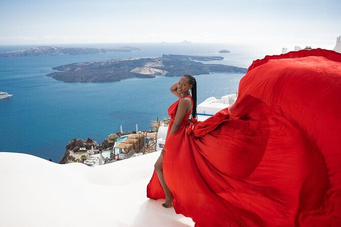 Flying Dress Photoshoot Tour in Santorini & Pick up - The Itinerary in Detail