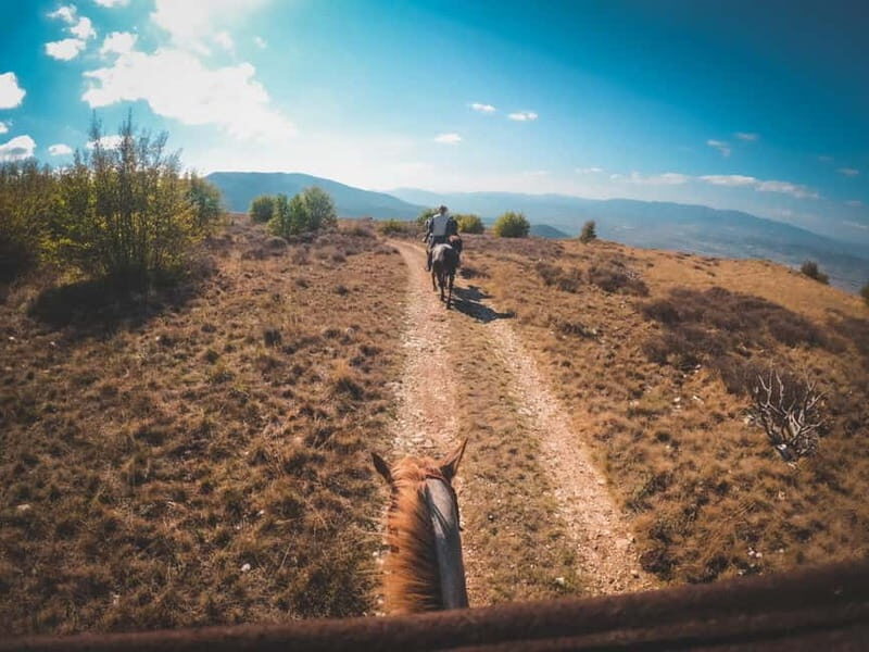 Foligno: horseback riding with aperitif - An In-Depth Look at the Experience