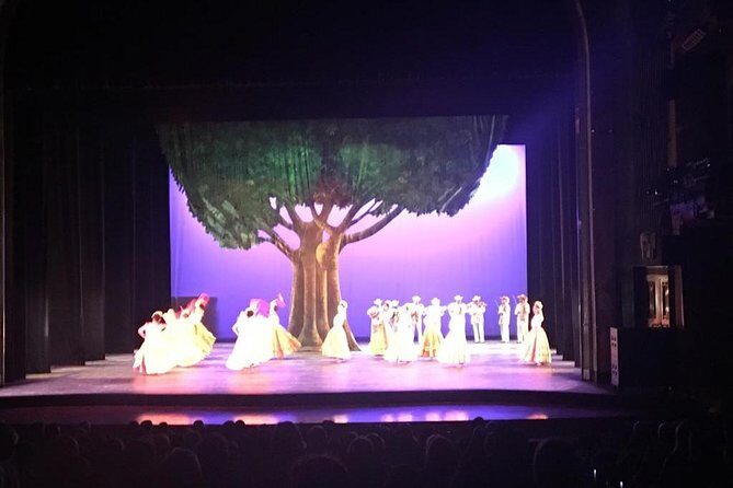 Folkloric Ballet in Mexico City - What to Expect During the Tour