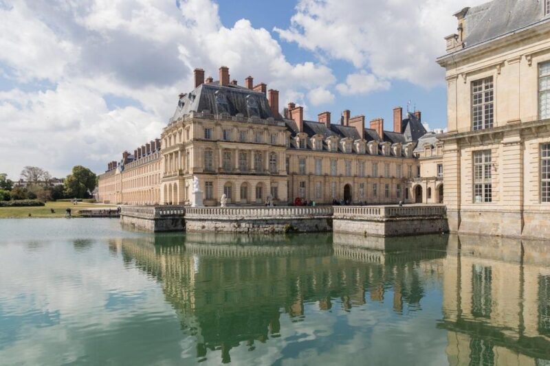 Fontainebleau Castle Private guided tour from Paris - Key Points