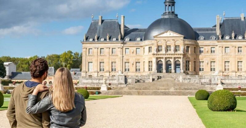 Fontainebleau & Vaux-le-Vicomte Châteaux Day Tour from Paris - Key Points