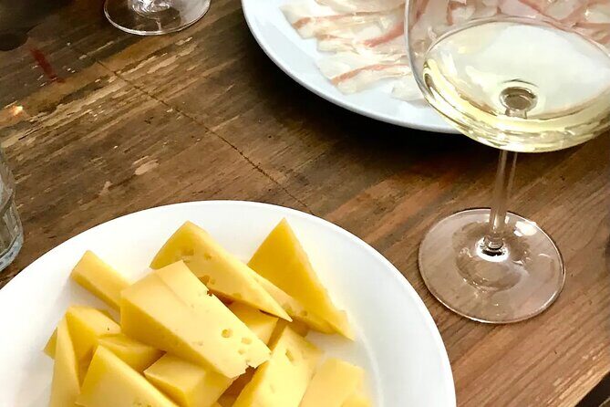 Food and Wine Tasting with a Sommelier - Who Will Love This Tour?
