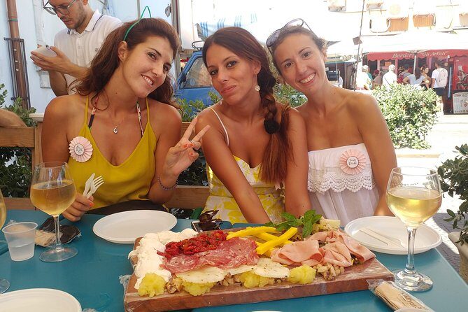 Food + City Tour tour in Ortigia with an authorized guide - Practical Considerations