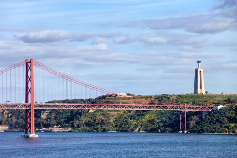 Food & Drink Private Tour in Lisbon & Cacilhas w/ Ferry Ride - FAQs