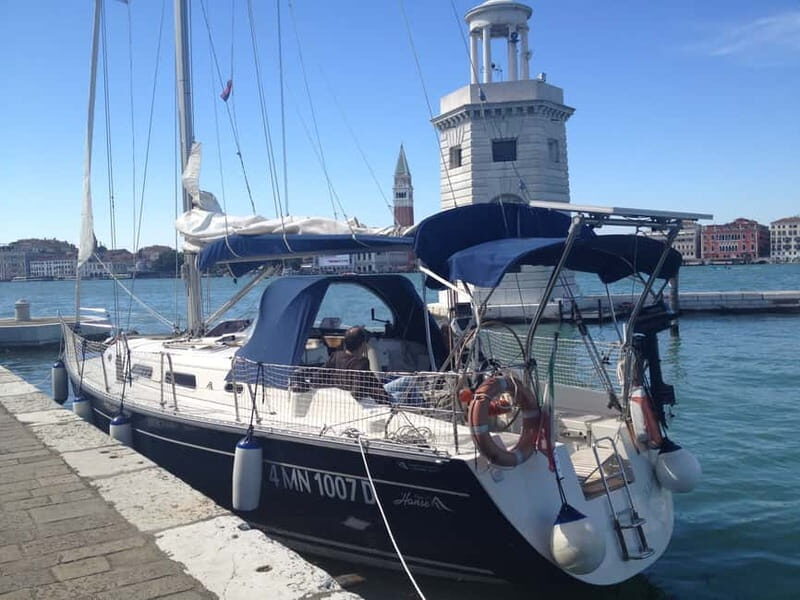 Food experience on a luxury sailing boat tour in Venice - A Deeper Look at the Venice Sailing & Food Tour