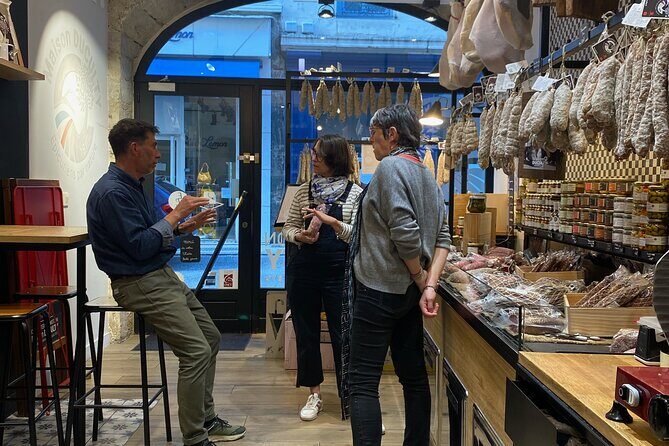 Food Tour by night - Why Travelers Love This Experience
