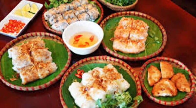 Food tour, walking tour, discovering Hanoi - A Closer Look at the Food Tour in Hanoi