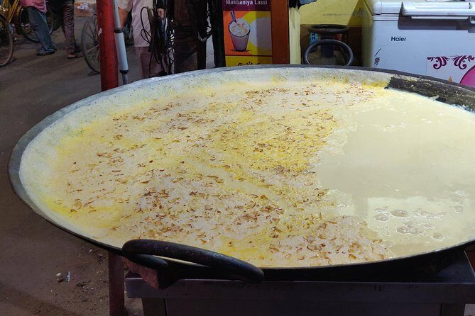 Food Trail Through Sowcarpet Market: A Taste of Chennai - Walking Through a Market Full of Options