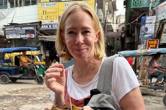 Food Walk at Raja Park from Kulcha to Kulfi - Main Exploration: Raja Park Market