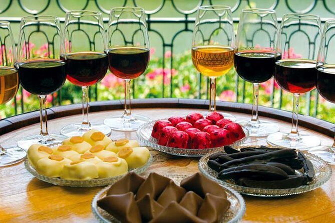 Foodie Walking Tour of Lisbon - Tasting Authentic Portuguese Food and Drinks