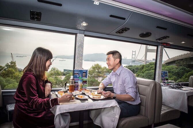 Foodies Bus Tour in Hong Kong - An In-Depth Look at the Foodies Bus Tour