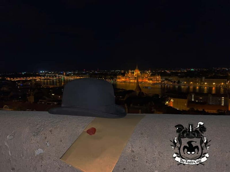 FoolsCode: EscapeRoom/Sightseeing tour with Actor Tourguide - An Engaging Introduction to Budapest’s Buda Castle District