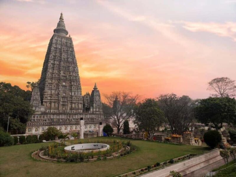 Footprints Of Buddha, Bodhgaya Overnight Tour (02 Days) - Exploring Bodhgaya: What the Tour Offers