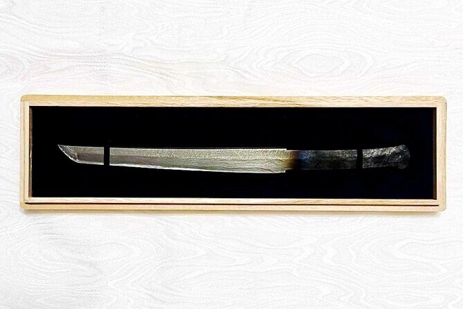 Forge Your own Knife from Katana-steel with a Master Swordsmith - Key Points