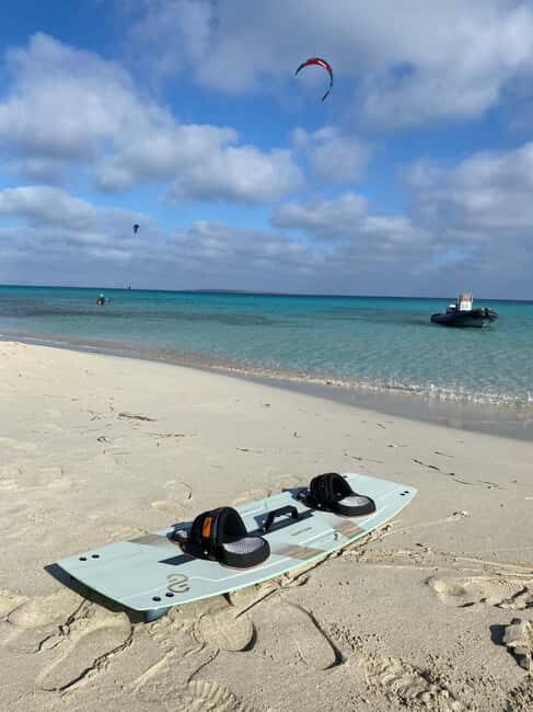 Formentera: Begginers Kitesurf 6h Course CHECK WIND FIRST - What’s Included and What’s Not